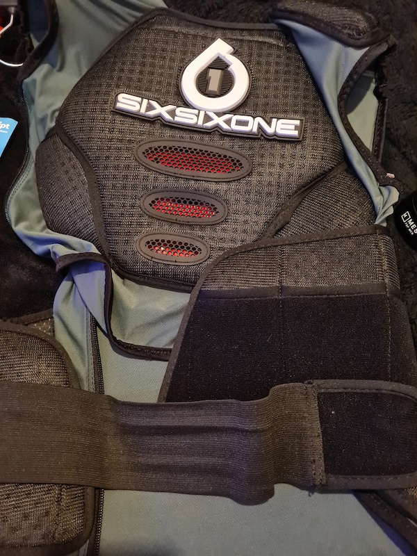 661 body armour For Sale