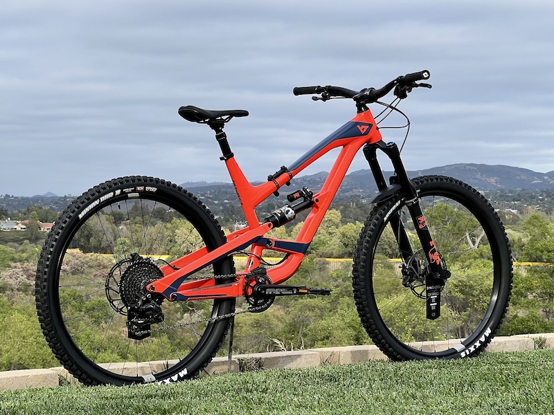 2019 YT Industries - Capra Comp AL - XXL For Sale