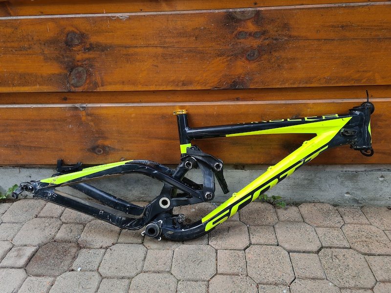 2015 Scott Gambler frame and shock, spares or repair For Sale