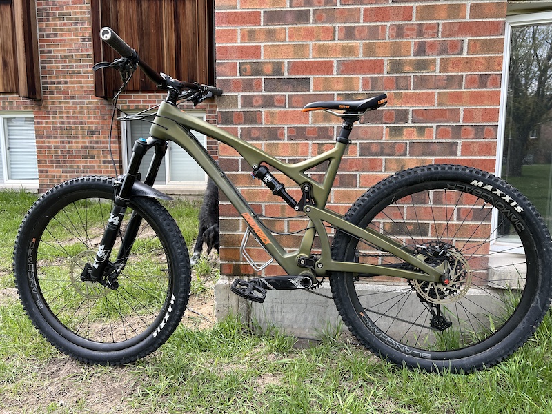 2020 Diamondback Release 4C Carbon 27.5 size medium For Sale