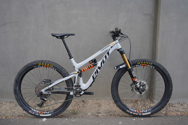 2019 Pivot Firebird 29er Gloss Tan Medium For Sale