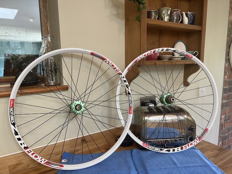 Hope Team Green (Gas To Flat) - w/ Stans ZTR Flow For Sale