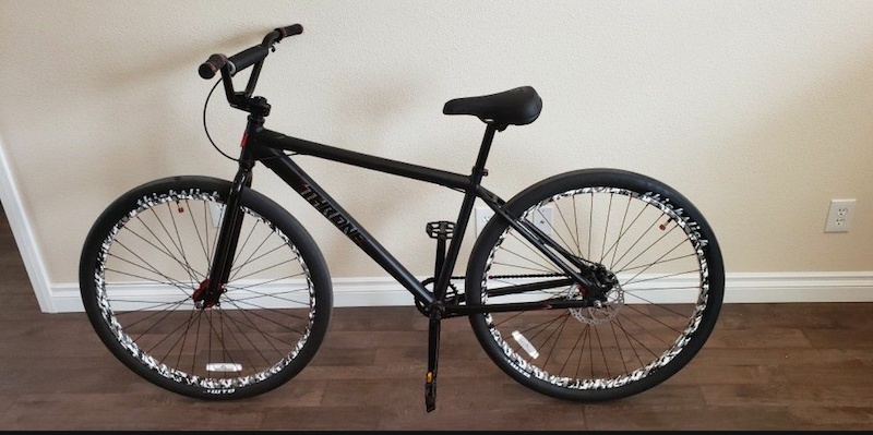 2021 Throne The Goon For Sale