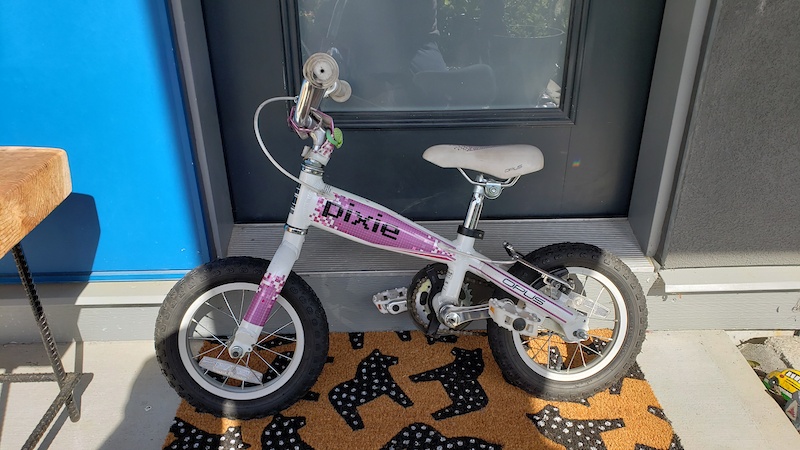 Opus pixie size 12 kids bike For Sale