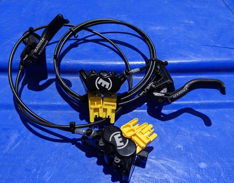 2022 Magura MT5 HC Red Brake Set in a Box For Sale