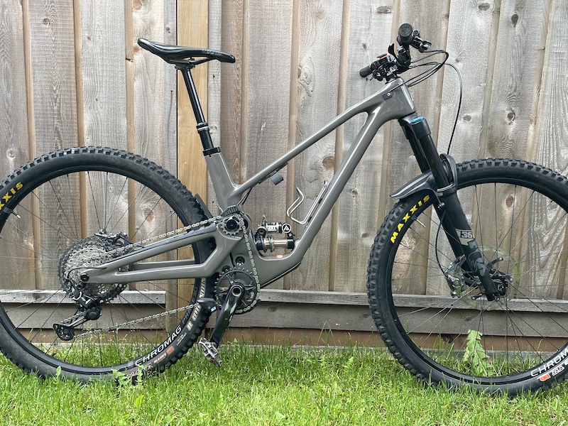 2021 Medium Forbidden Druid EXT Storia V3 For Sale