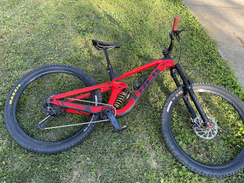 2021 Trek Slash 7 (Upgraded) M/L Size For Sale