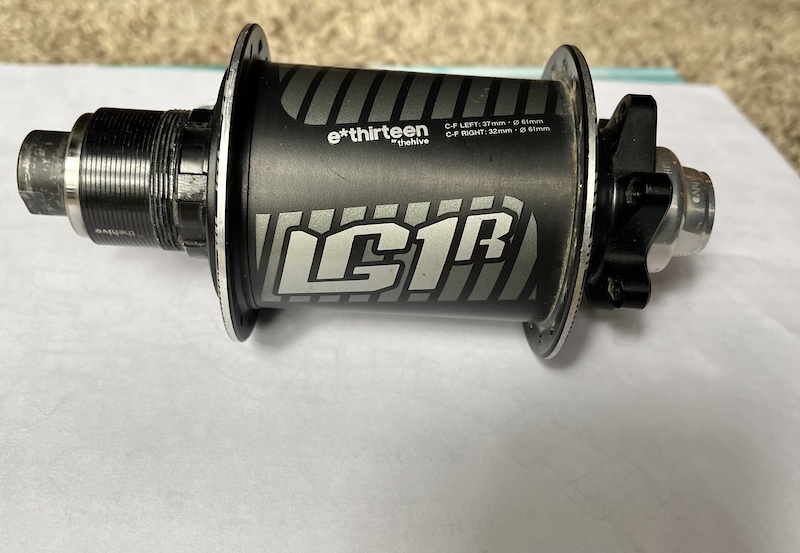 E13 LG1 Race rear hub, 32 hole For Sale