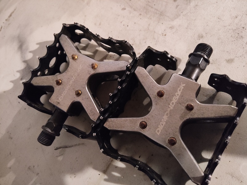 Diamondback pedals spiky For Sale