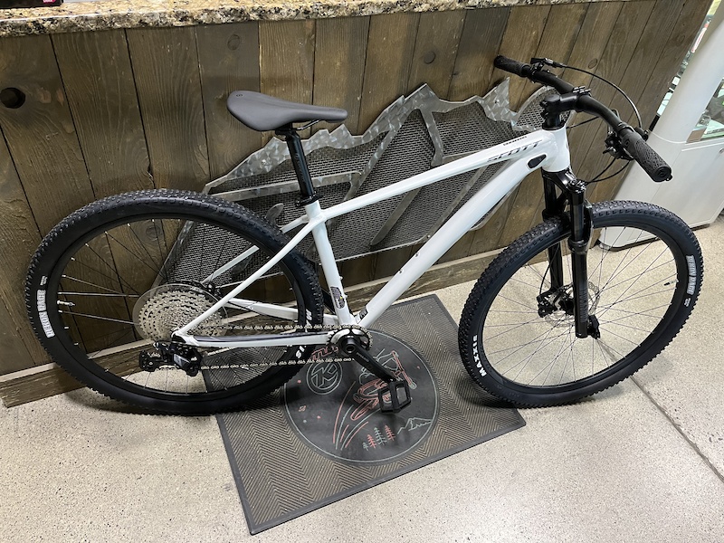 2022 Scott Contessa Scale 930 medium For Sale