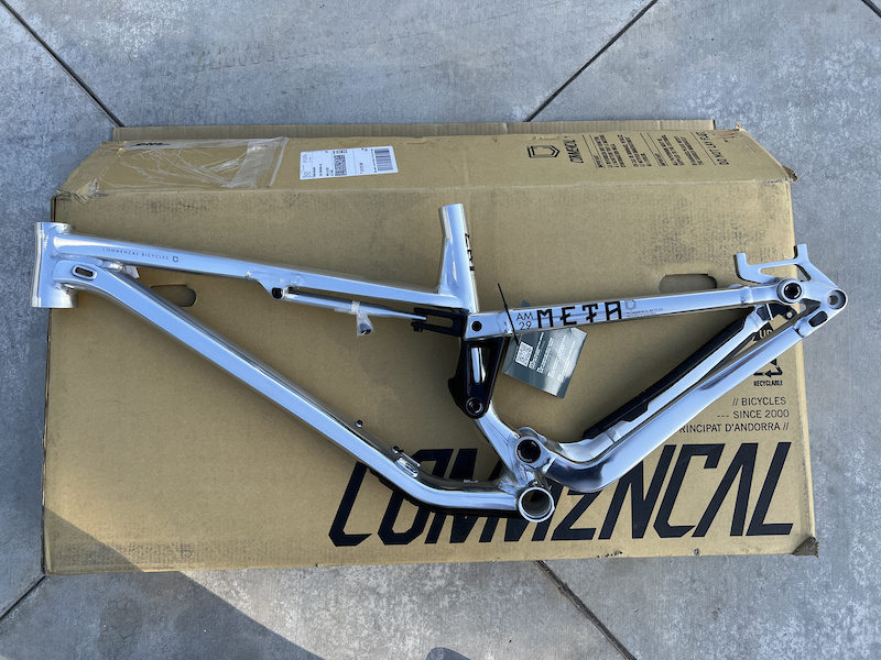 2021 Commencal Meta AM 29 - High Polish For Sale