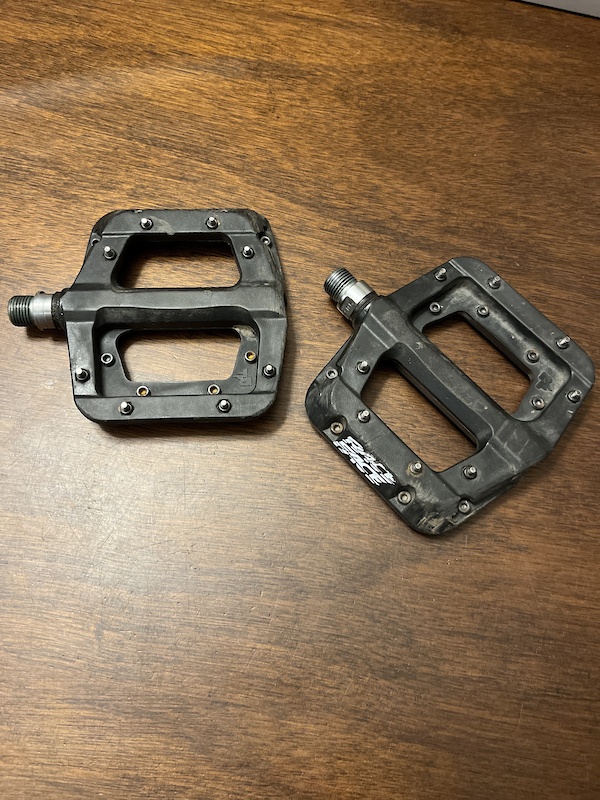 Race Face Chester Pedals For Sale