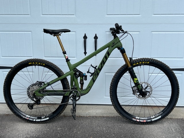 2020 PIVOT Switchblade Pro XT/XTR For Sale
