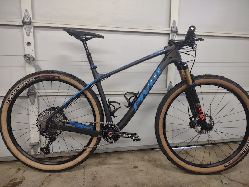 2020 Pivot Les 29er LG For Sale