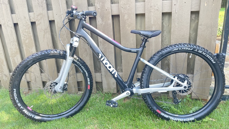 2020 WOOM 5 24” OFF AIR - DISC BRAKES, SRAM, AIR FORK For Sale