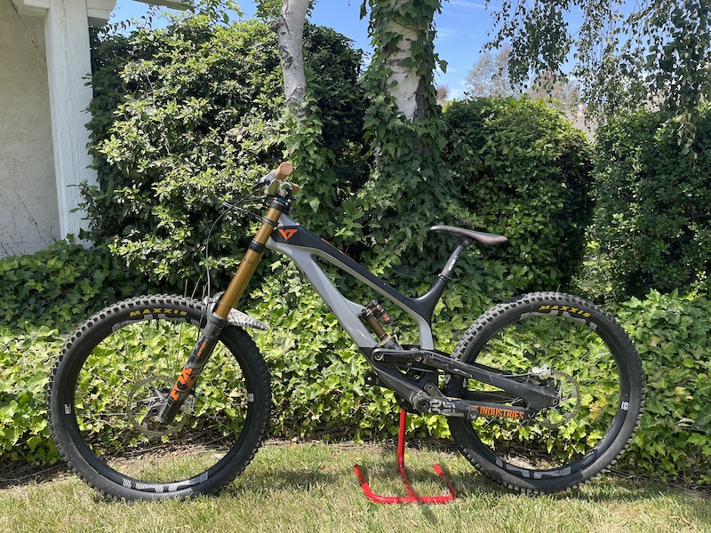 2018 YT Tues CF Pro Race (Size XL) For Sale