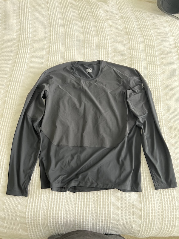 2022 7MESH COMPOUND SHIRT - LARGE For Sale