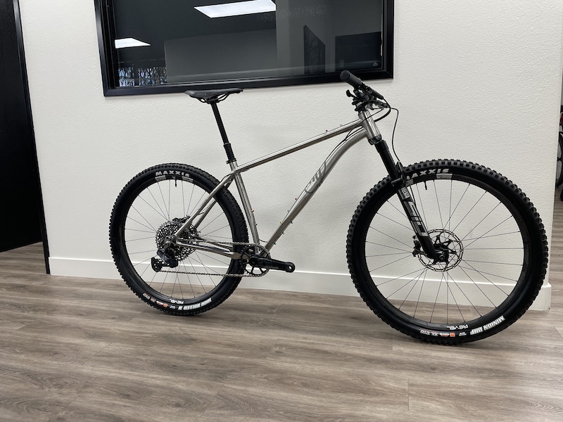 2022 Why Cycles El Jefe, carbon wheels, titanium For Sale