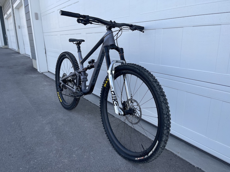 2021 Revel Rascal Like New Size Large For Sale