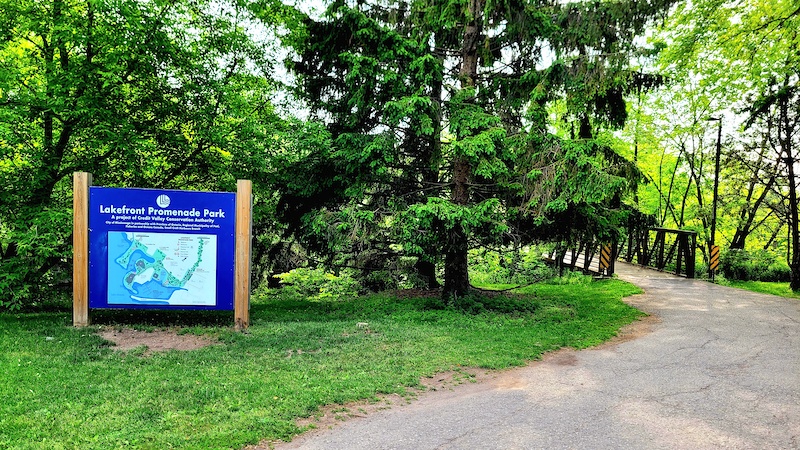 Toronto Waterfront Trail Multi Trail - Toronto, Ontario