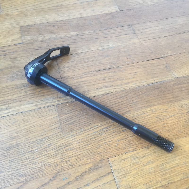 NEW! RockShox Maxle Lite Thru Axle 12 x 135mm (481) For Sale