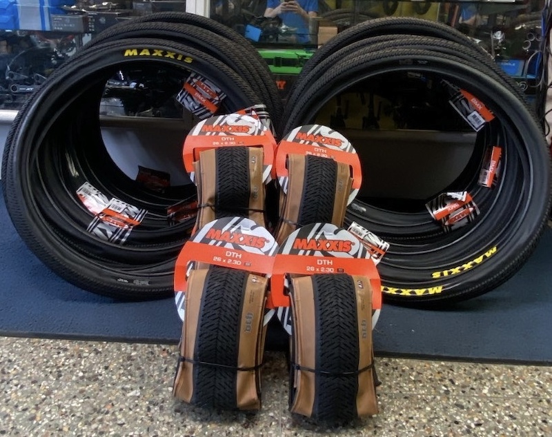 2022 MAXXIS DTH folding tan wall PER TIRE +SHIP For Sale