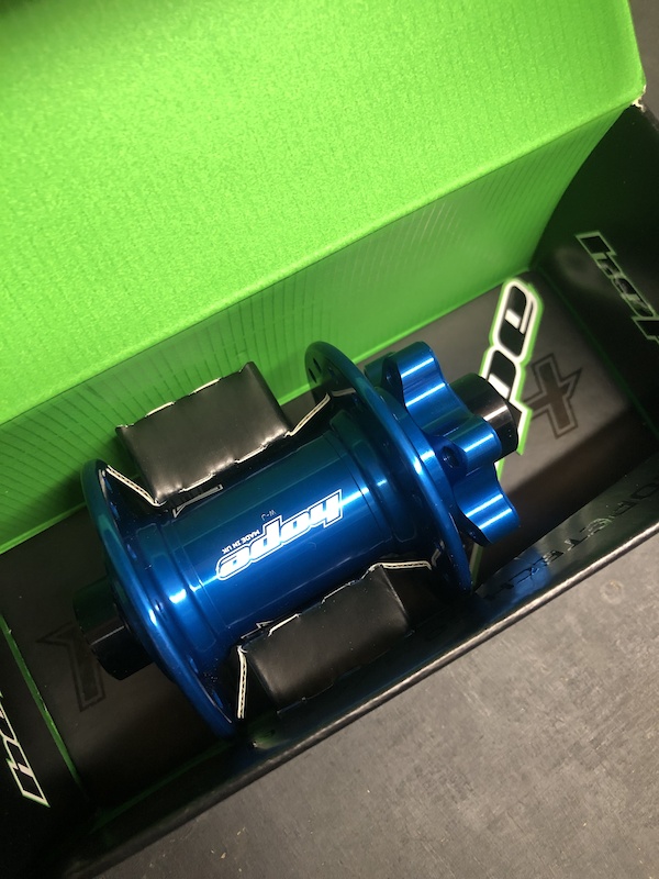 Hope PRO4 Front Hub Blue 15x100 For Sale