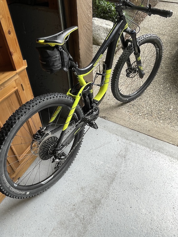 2017 Giant Reign 2 For Sale