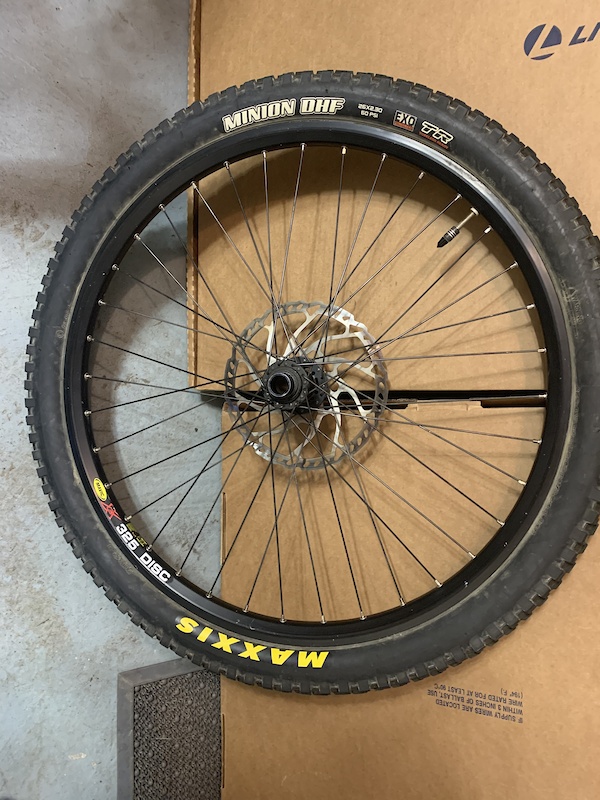 2012 front wheel 20mm axle 26inch For Sale