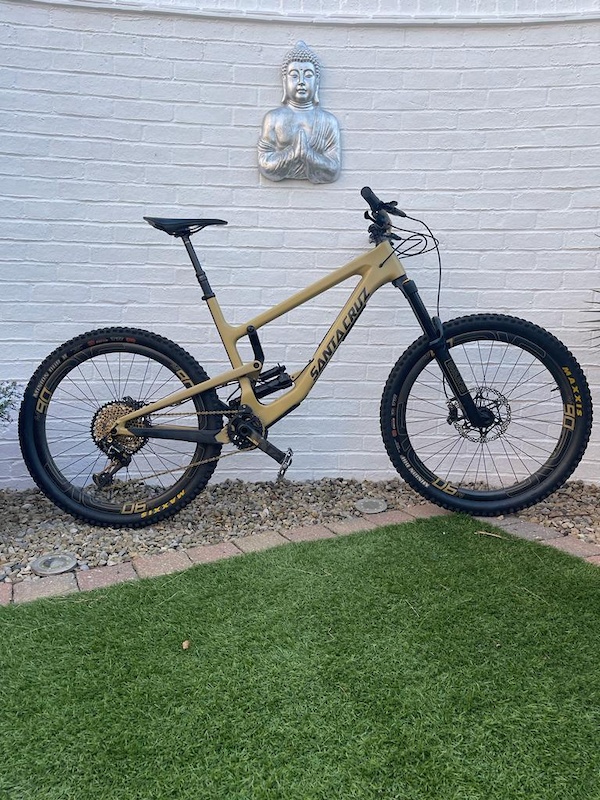 2018 Santa Cruz Nomad CC Custom Build. HUGE Spec For Sale