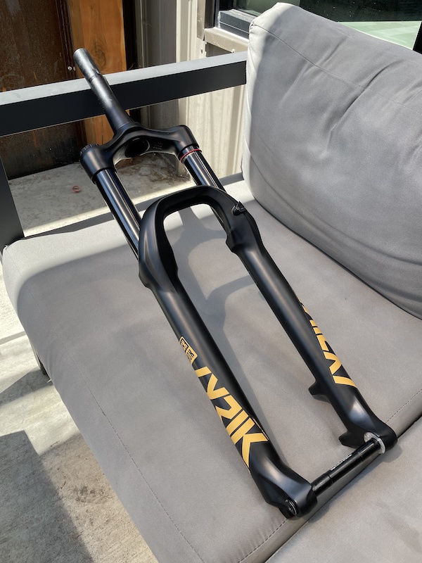 2021 RockShox Lyric Ultimate 29’’ 160mm For Sale