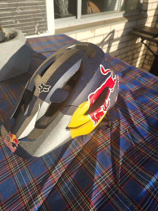 2021 Red bullriding Helmet MTB Road bike Helmet (Finn Iles) For Sale