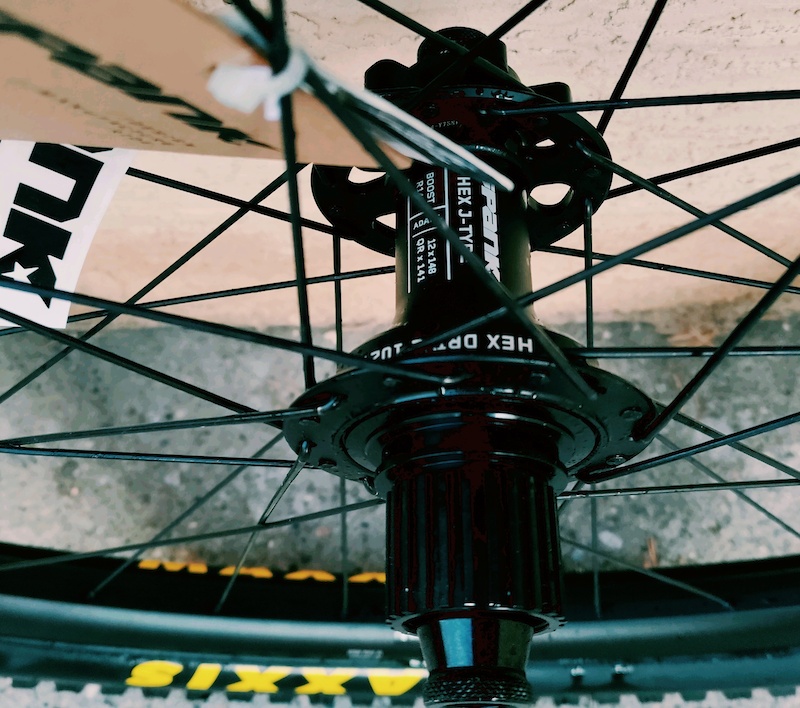 2021 Spank Spike 33 with hex drive high engagement hub For Sale