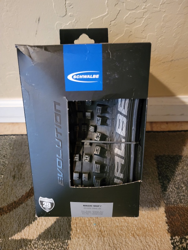 2022 NEW schwabi magic Mary 29 x 2.35 tubeless folding For Sale