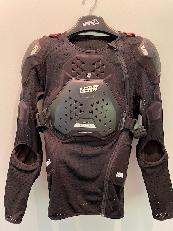 2021 Leatt Body Protector AirFit Hybrid, L/XL For Sale