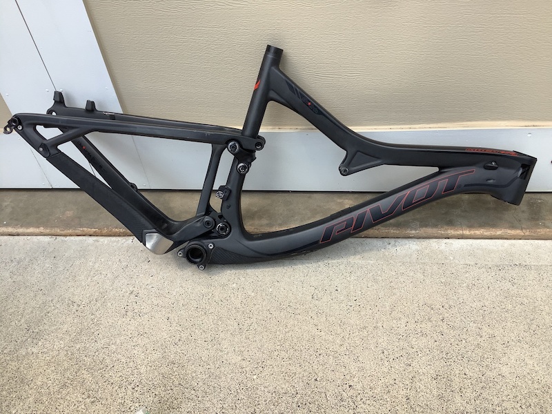 2016 Pivot 429SL Rear Triangle Read Description For Sale