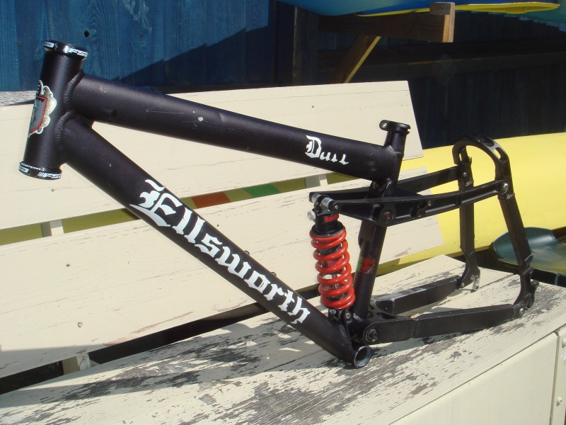 None at None in Crawley, United Kingdom - photo by inthismachine - Pinkbike