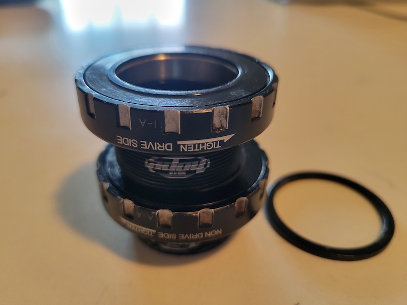 2022 Hope 30mm Bottom Bracket 68/73/83 Stainless Black For Sale