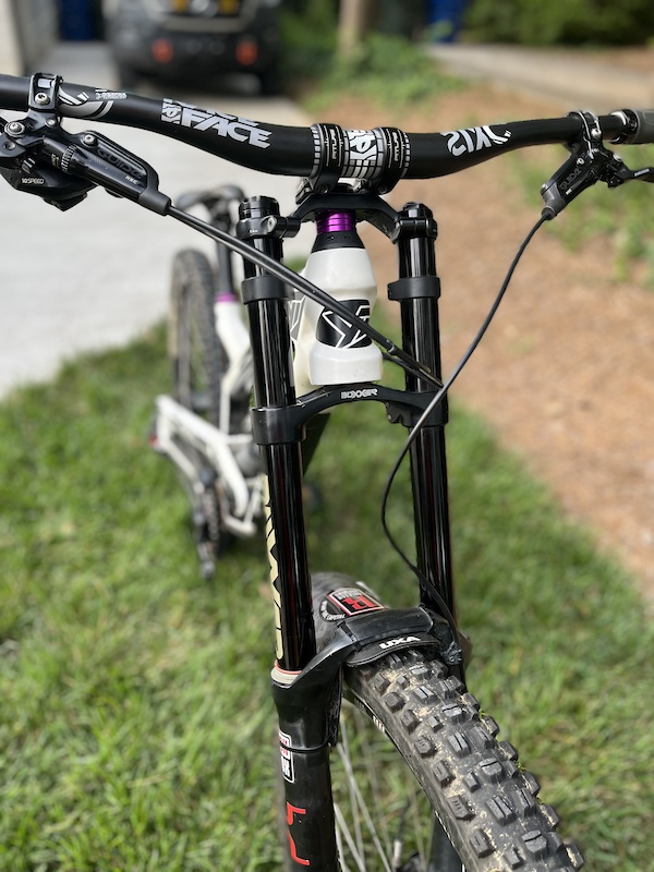 Custom YT Tues CF Pro For Sale