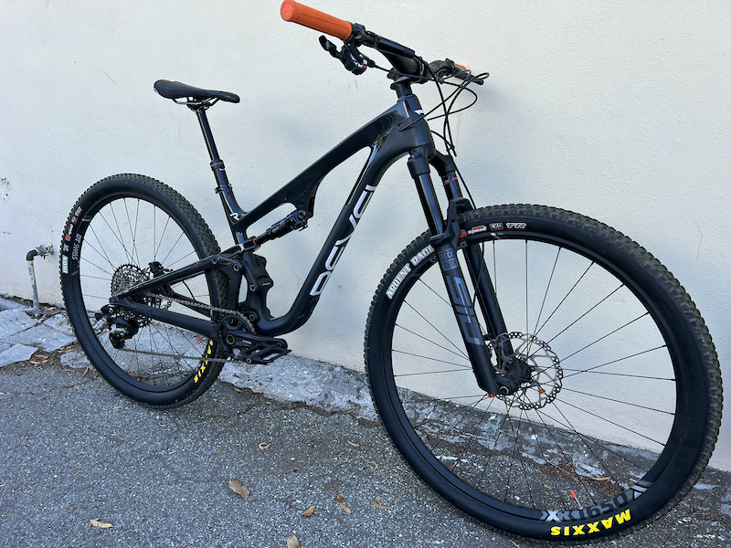 2022 Revel Ranger Size Medium For Sale