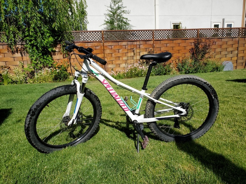 2018 Specialized RipRock 24 - Kids Mountain Bike For Sale