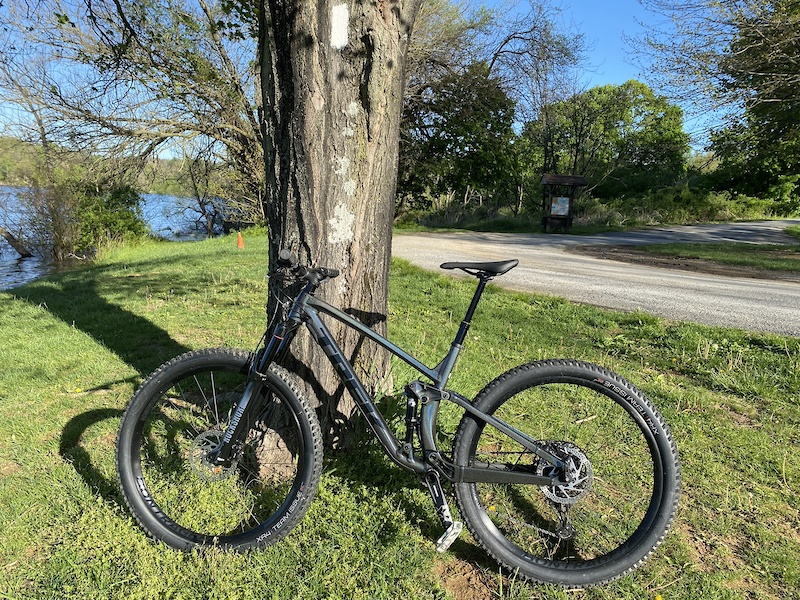 2022 trek fuel ex7 size Large excellent condition For Sale