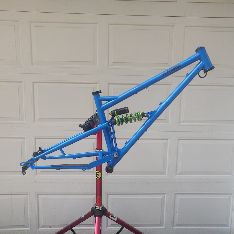 2021 Ferrum NV170 - US single-pivot steel FREE shipping For Sale