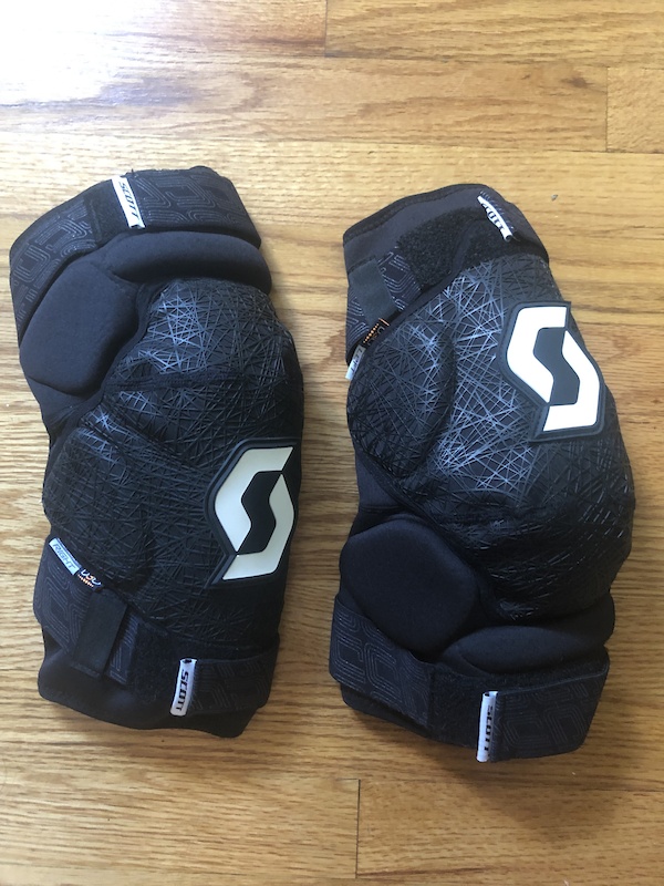 Scott Grenade Pro2 Knee Pads For Sale