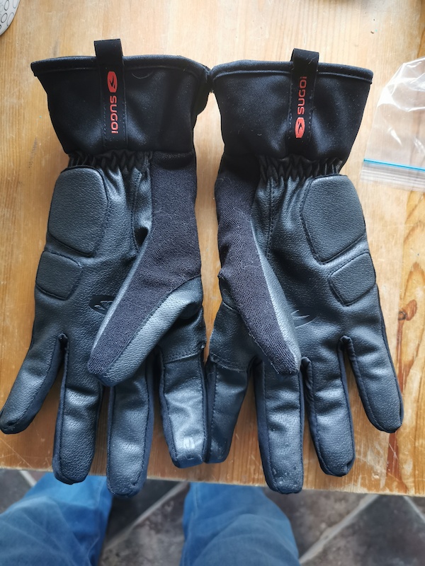 2022 Sugoi winter riding gloves - XL For Sale