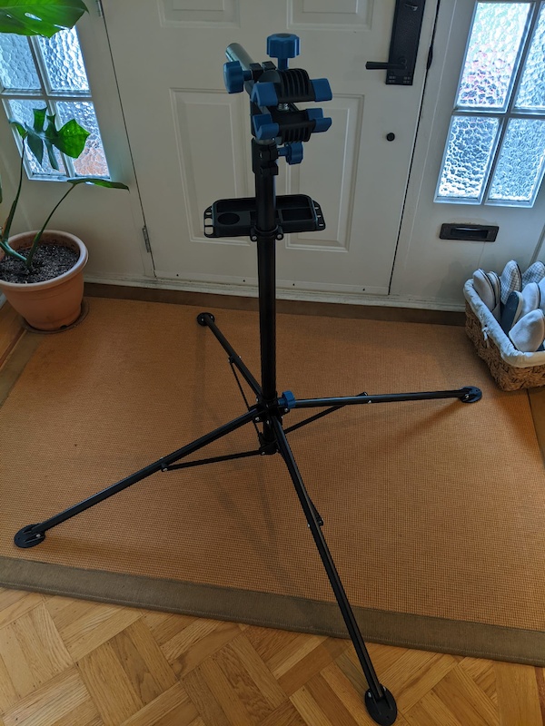 bicycle repair stand For Sale