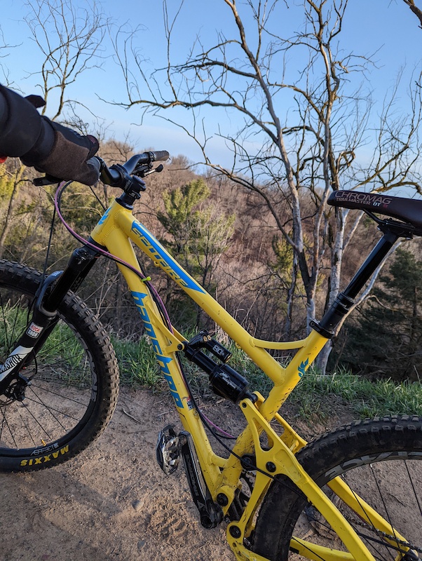 2016 Banshee Spitfire V2 27.5 140mm Large For Sale