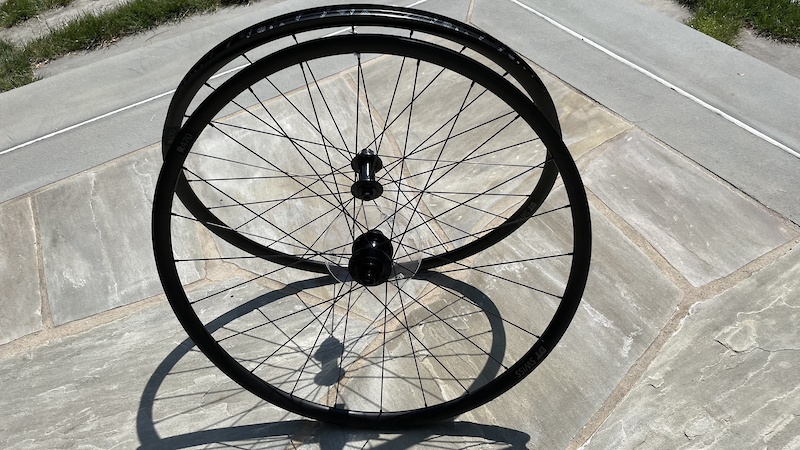 2021 DT Swiss R470 Wheelset Shimano Freehub For Sale