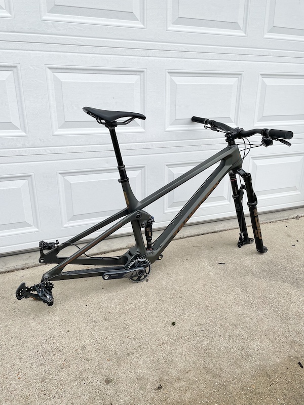 2022 Transition Spur - Large, like new For Sale