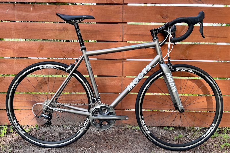 Moots Vamoots RSL Titanium 55cm Dura Ace, Chris King For Sale